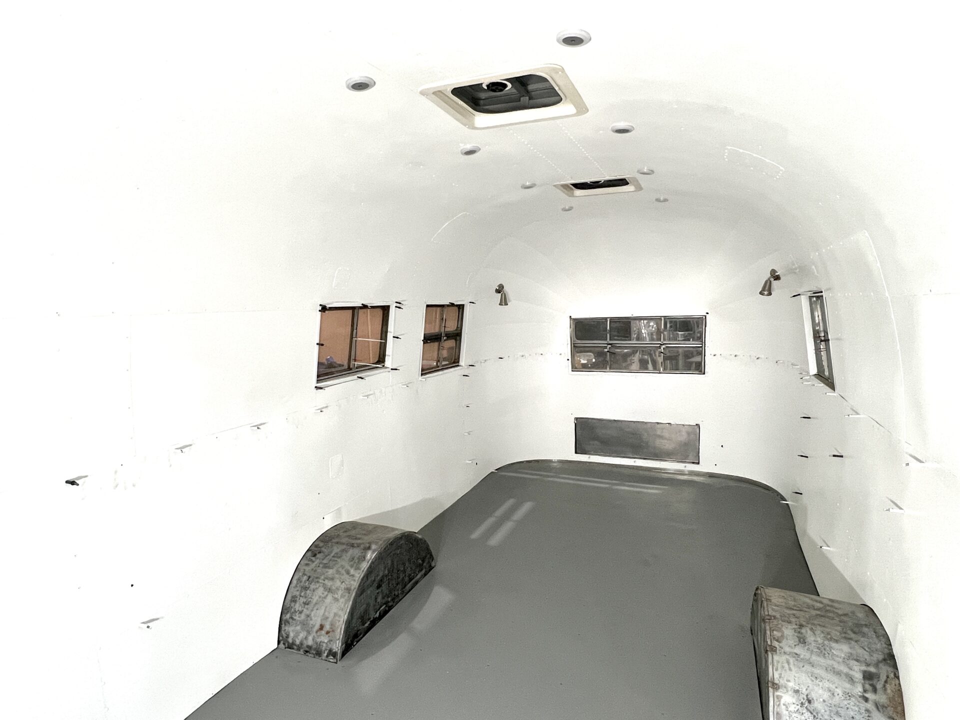 1952 Airstream Flying Cloud - Aluminia