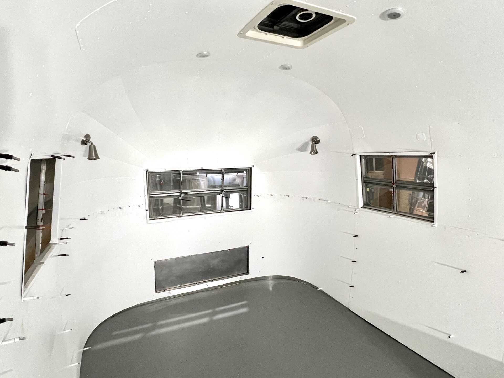 1952 Airstream Flying Cloud - Aluminia